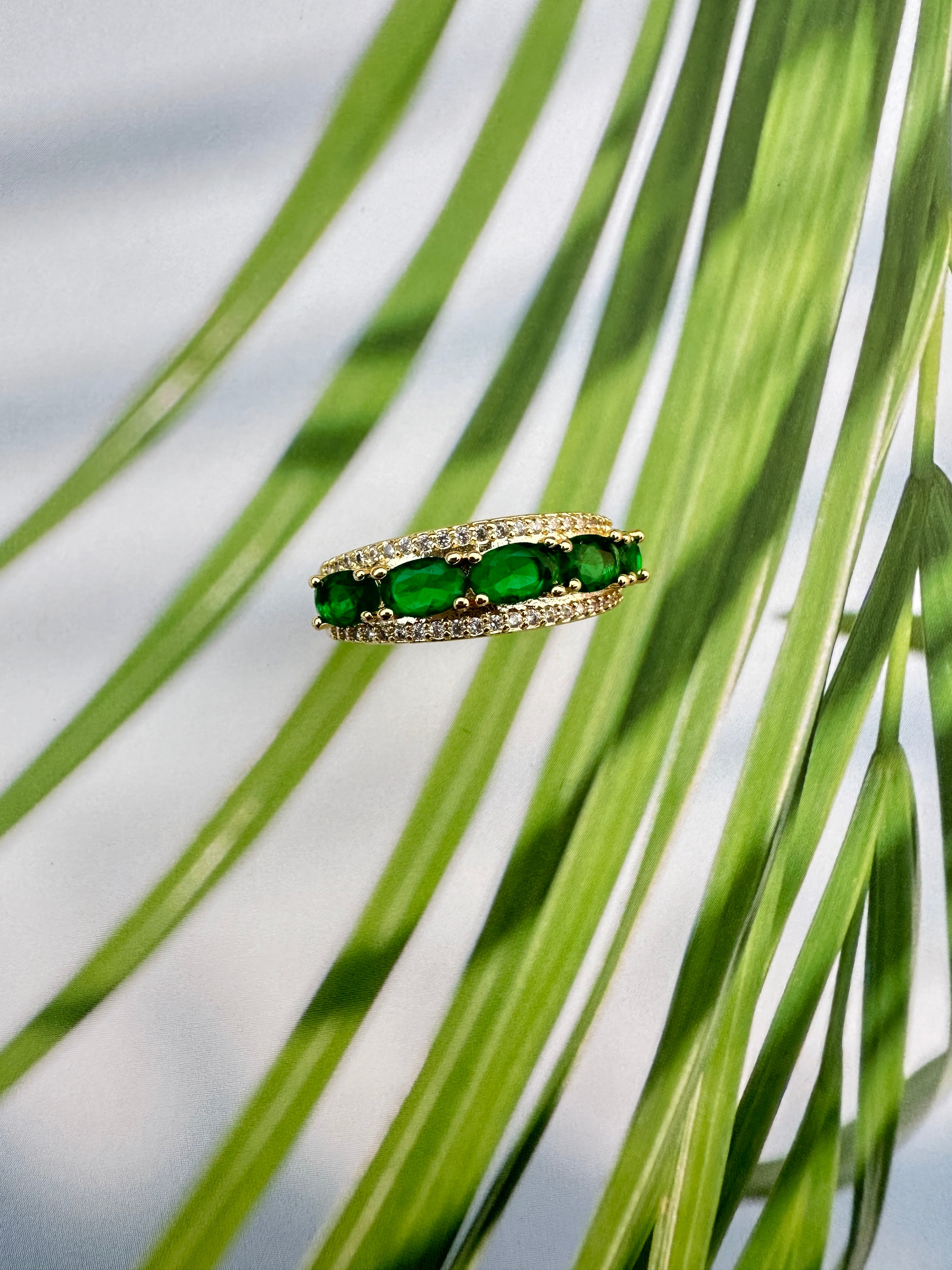 Emerald Ring – Creative Sansar