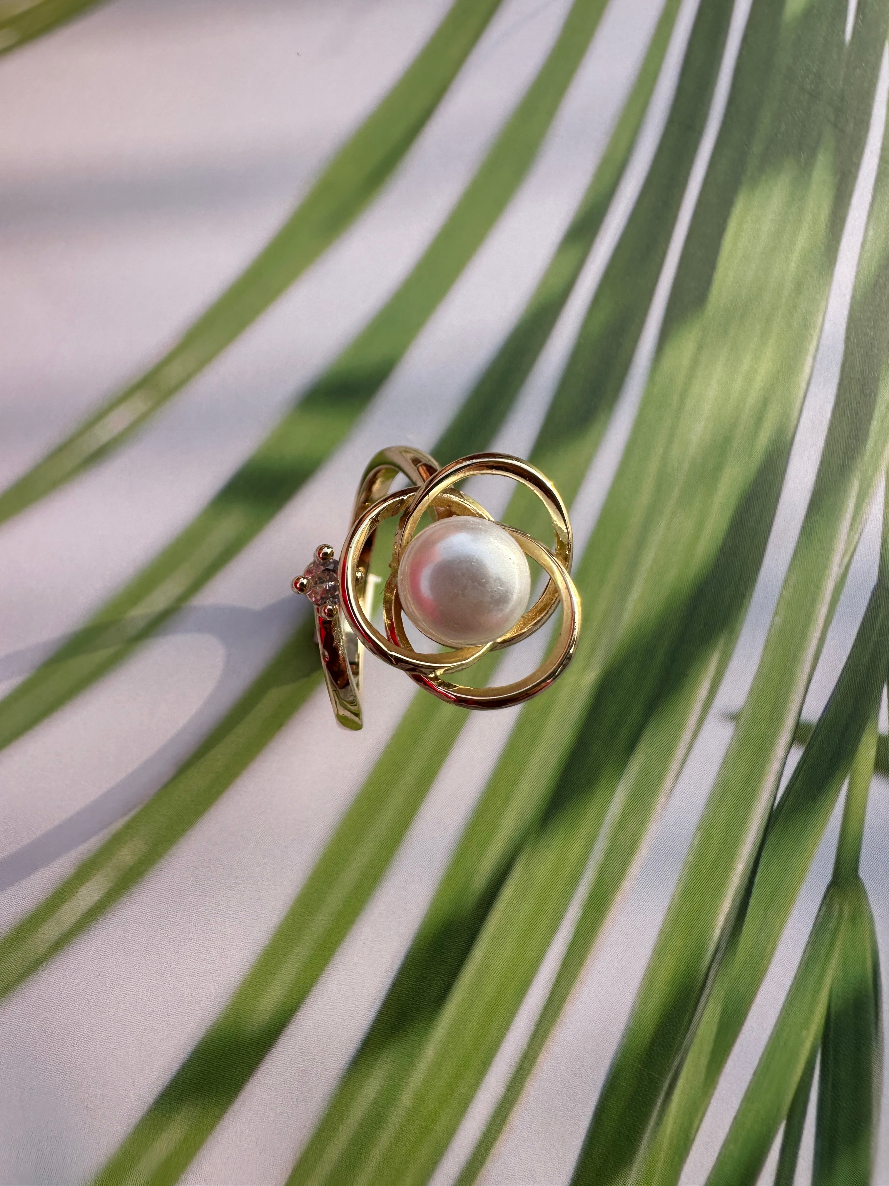 Modern Pearl Ring – Creative Sansar