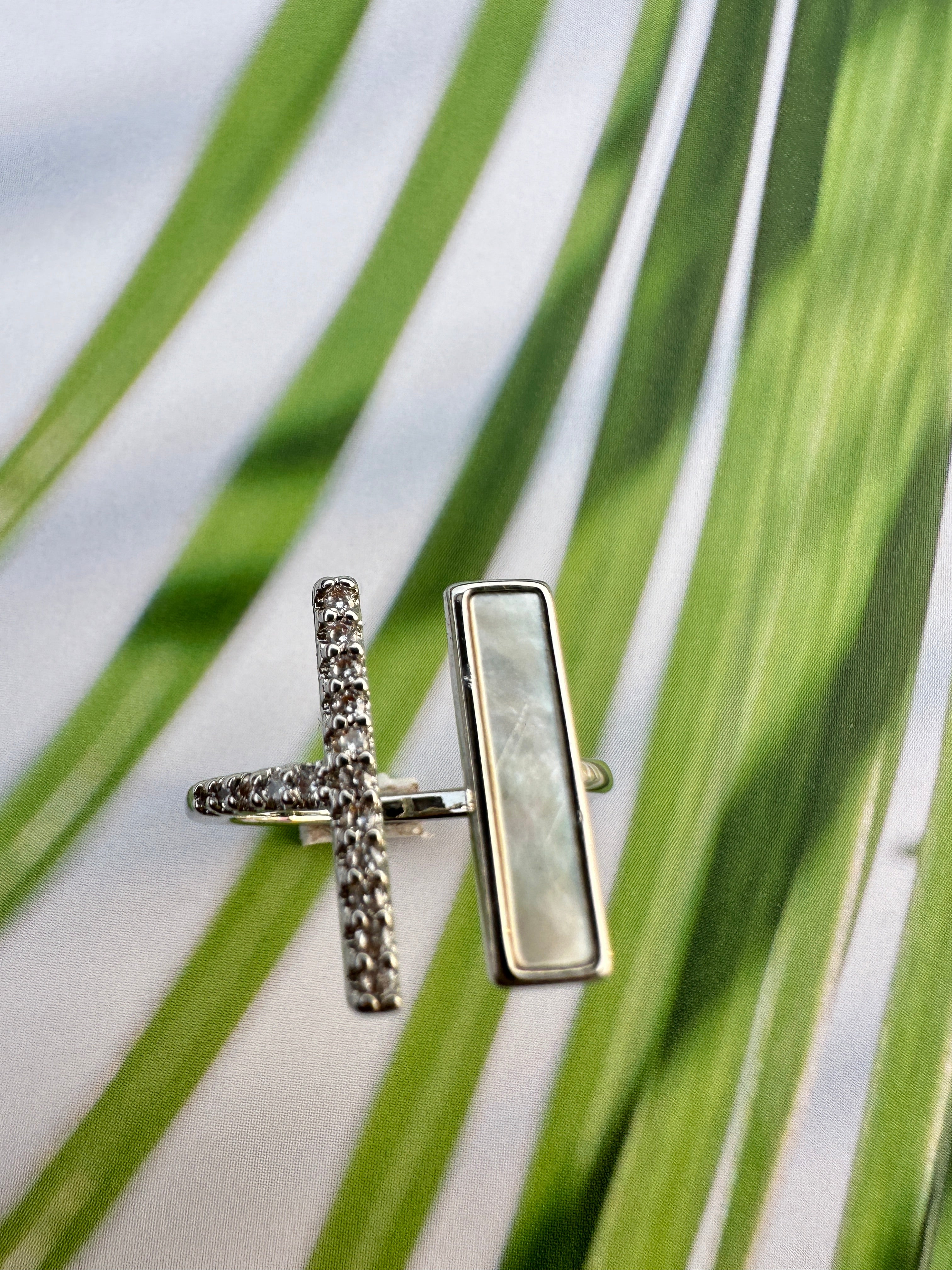 Universal Ring – Creative Sansar